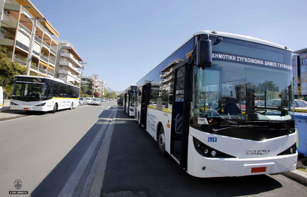 Τέσσερα νέα λεωφορεία στη δημοτική συγκοινωνία Γλυφάδας | XΤΥΠΟΣ online
