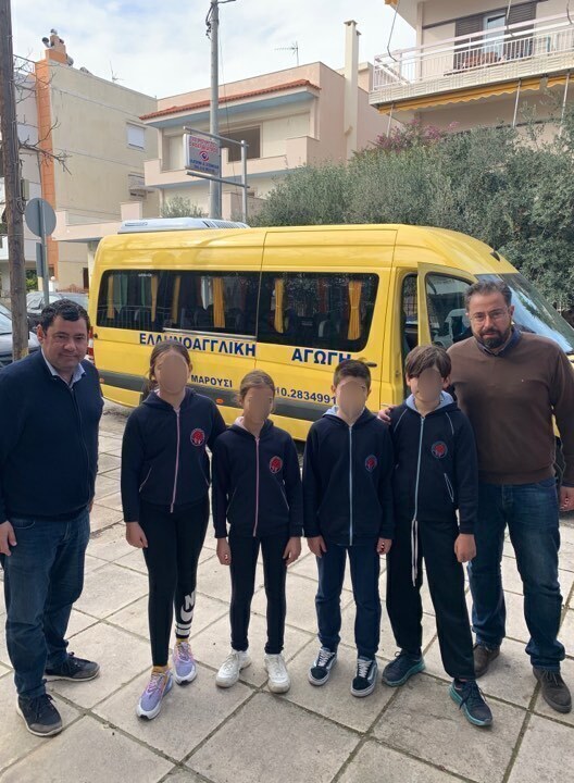 Η "Ελληνοαγγλική Αγωγή" στηρίζει το Κοινωνικό Παντοπωλείο Λυκόβρυσης ...