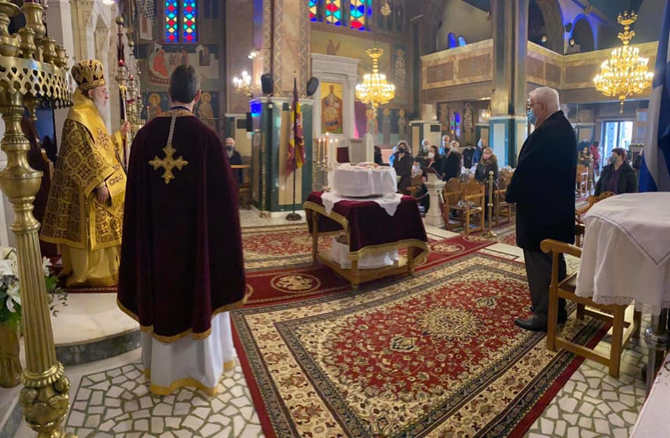 Στη λειτουργία του Αγ. Παντελεήμονος Πεύκης ο Π. Ιωάννου | XΤΥΠΟΣ online