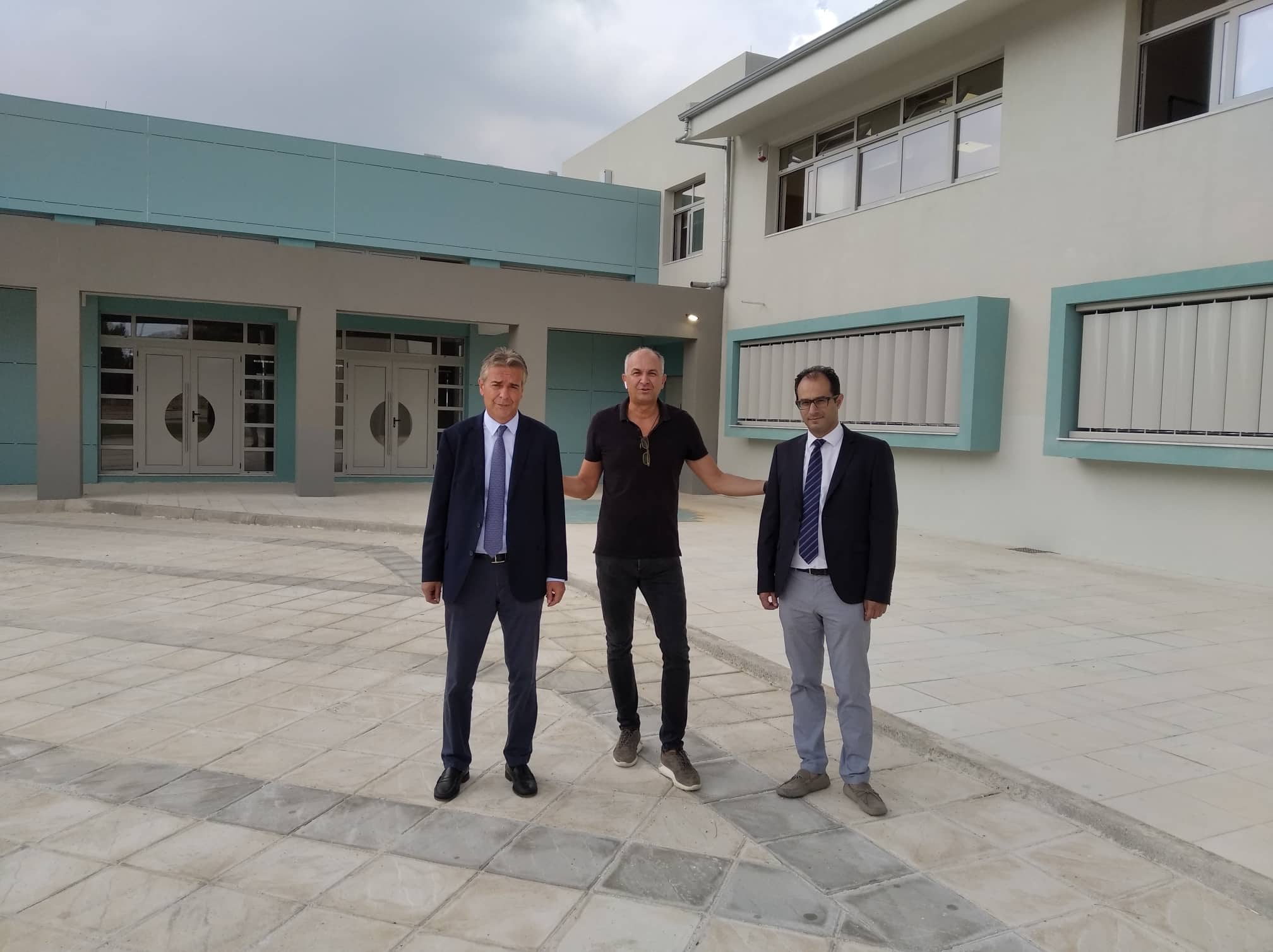 Οι πρώτες εικόνες από το 2ο Λύκειο Μεταμόρφωσης | XΤΥΠΟΣ online