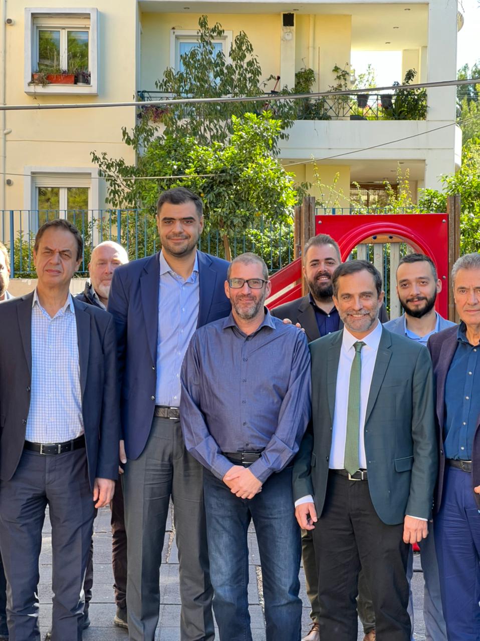 Ο Φώτης Καρύδας με κλιμάκιο της Ν.Δ. στον Δήμο Λυκόβρυσης – Πεύκης ...