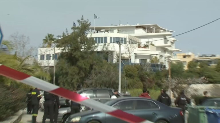 Τριπλό φονικό στη Γλυφάδα: Η έξωση από το σπίτι του ίσως να όπλισε το ...