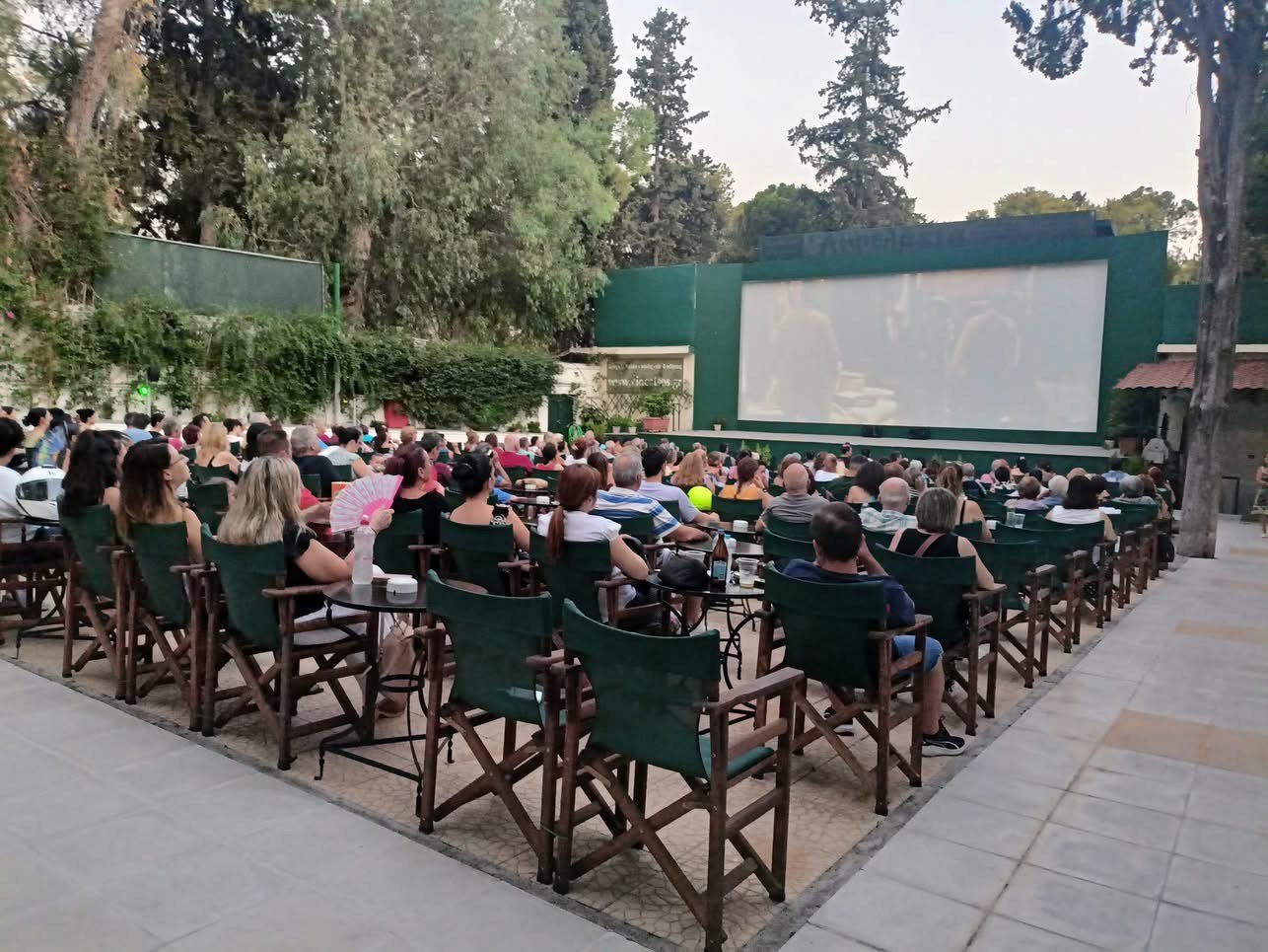 Κατάμεστο το Cine Άλσος στην προβολή της ταινίας «Σμύρνη μου αγαπημένη ...
