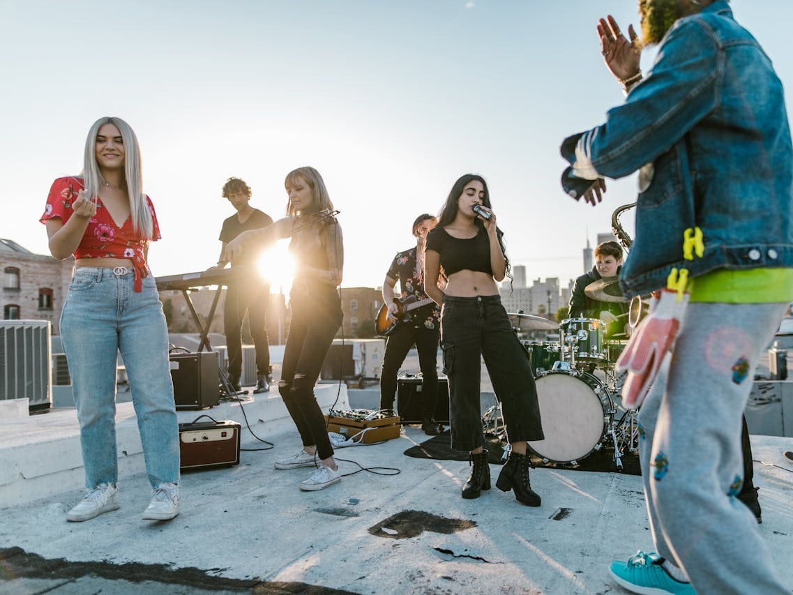 Δήμος Βριλησσίων: Bands Party και βραβεύσεις στο πάρκο «Μίκης ...